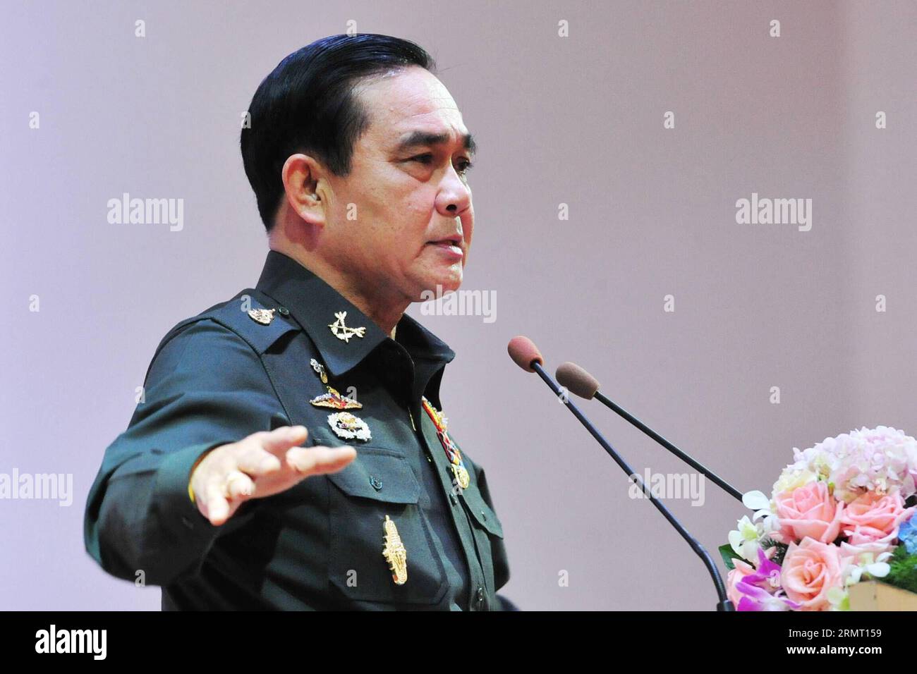(140809) -- BANGKOK, -- Thai Army Chief Gen. Prayuth Chan-ocha delivers ...
