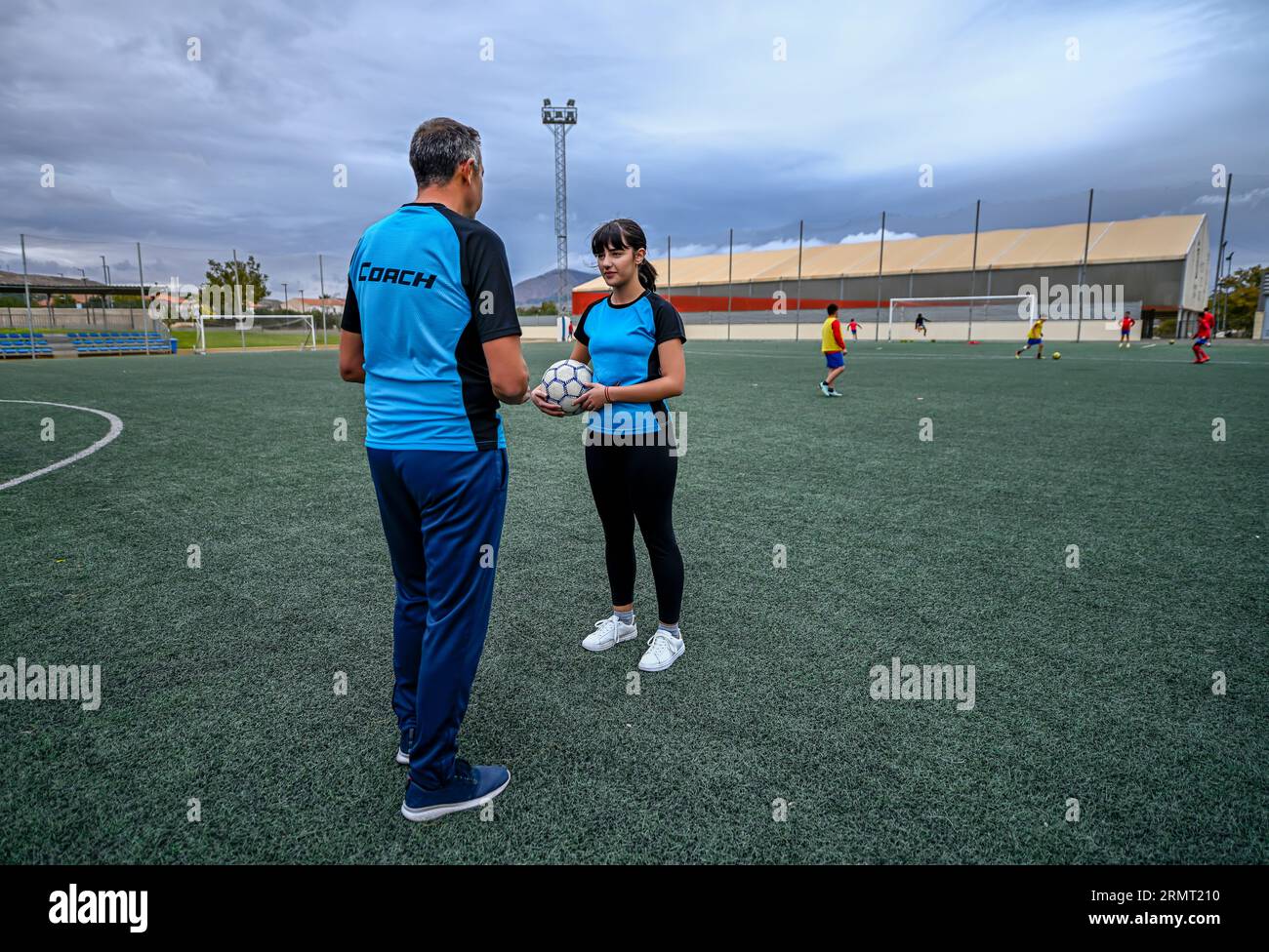 Latino female soccer player hi-res stock photography and images - Alamy