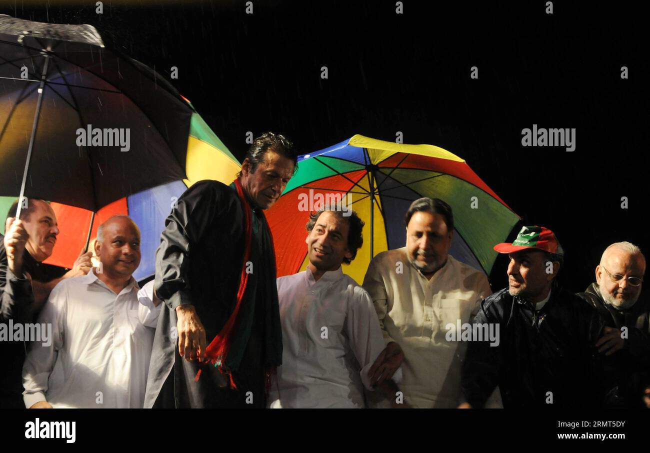 Pakistani leader of muslim league hi-res stock photography and images ...