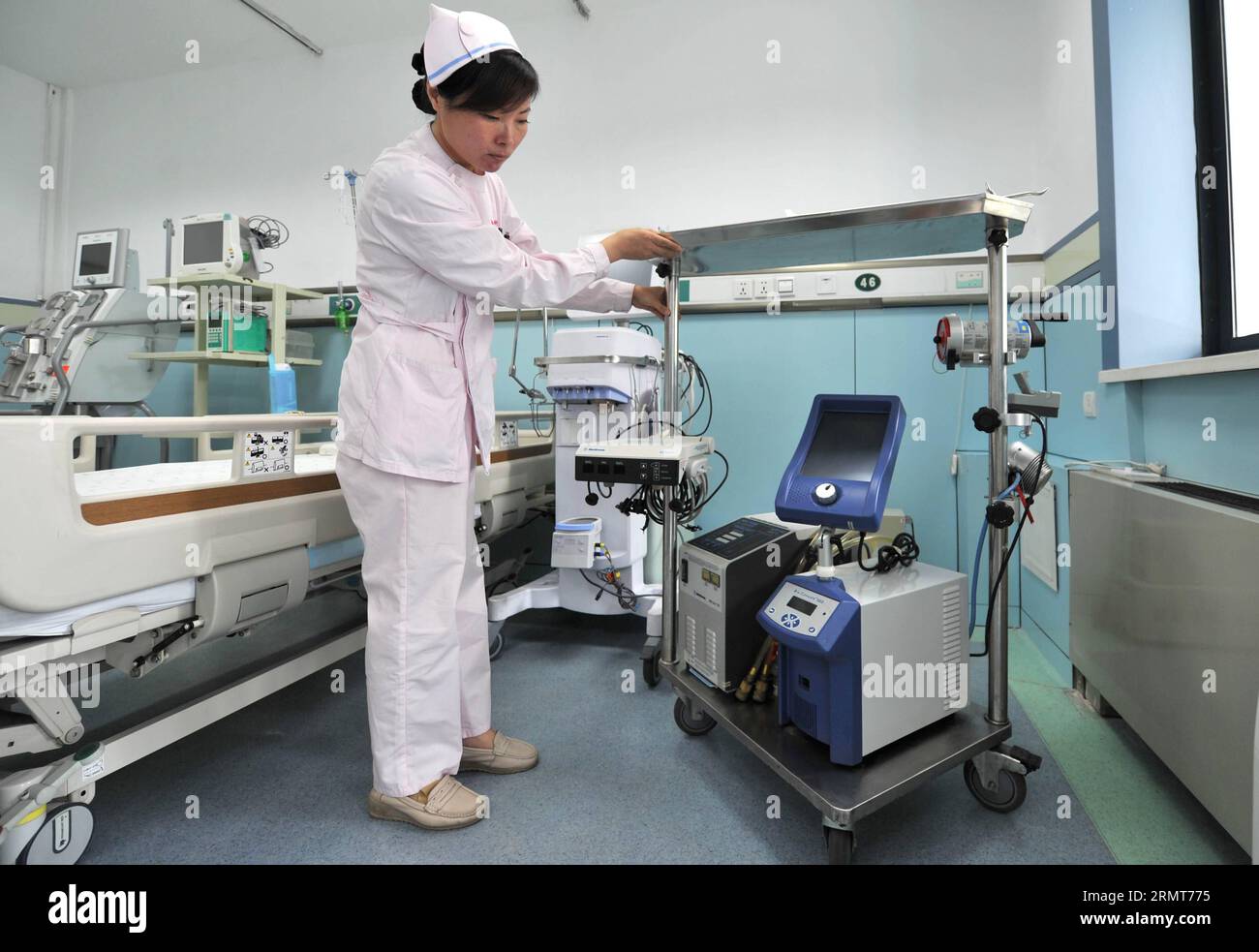 Heart lung machine hi-res stock photography and images - Alamy