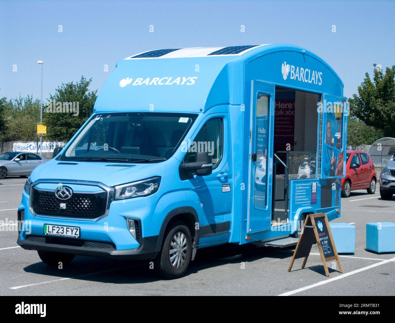 Mobile bank vehicle hi-res stock photography and images - Alamy