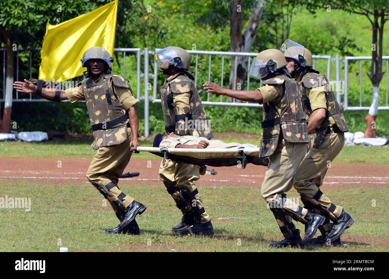 Mob training hi-res stock photography and images - Alamy