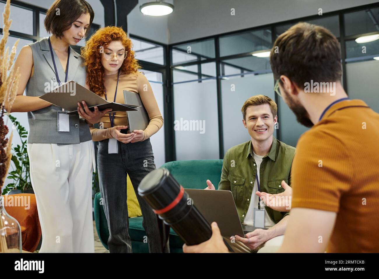 Creative thinking success hi-res stock photography and images - Alamy