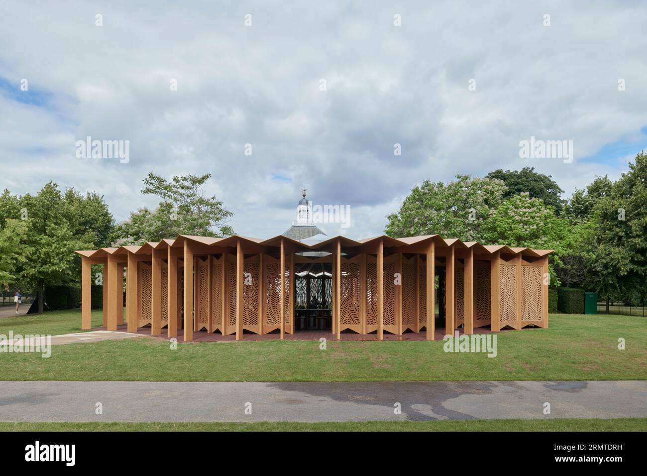 Serpentine Pavilion 2023 A Table designed by Lina Ghotmeh ...