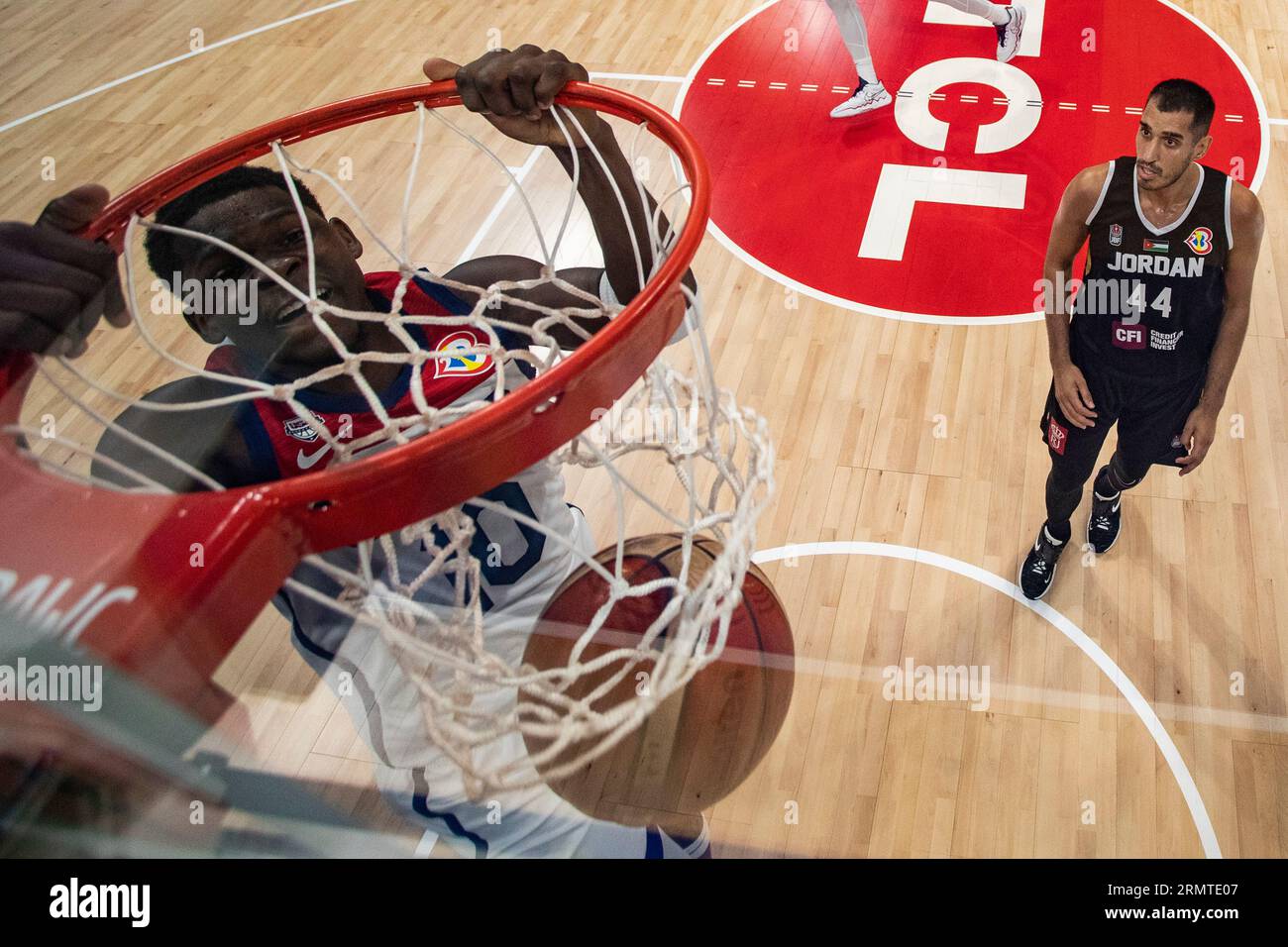 Team USA guard Anthony Edwards (10) dunks the ball during the ...