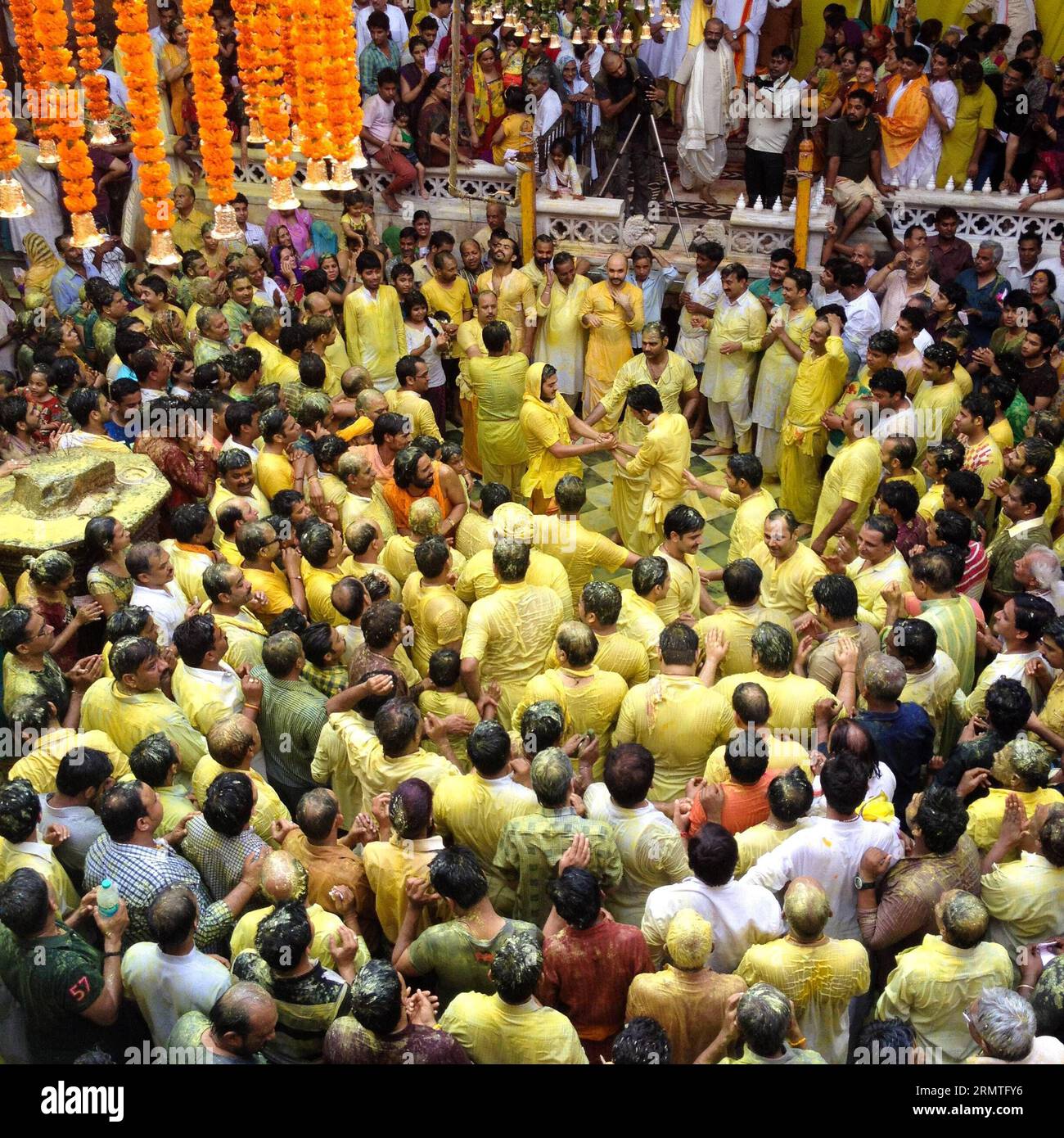 Born india hi-res stock photography and images - Alamy