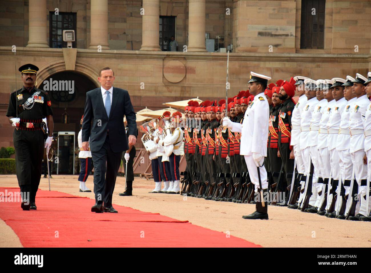 Australian guards palace hi-res stock photography and images - Alamy