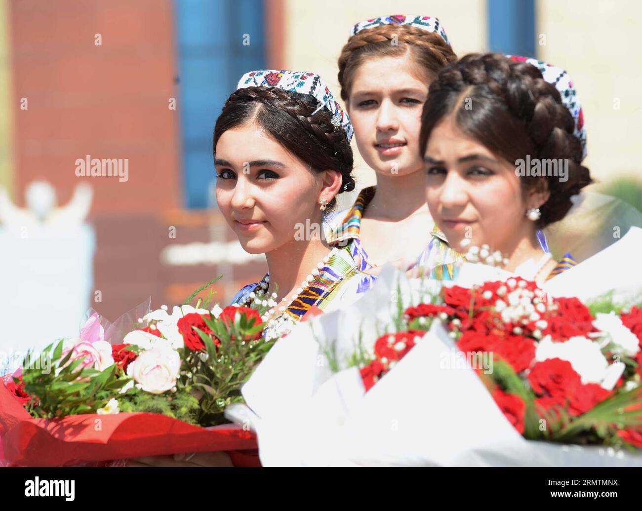 (140911) -- DUSHANBE, Sep. 11, 2014 -- Tajik girls are pictured in ...