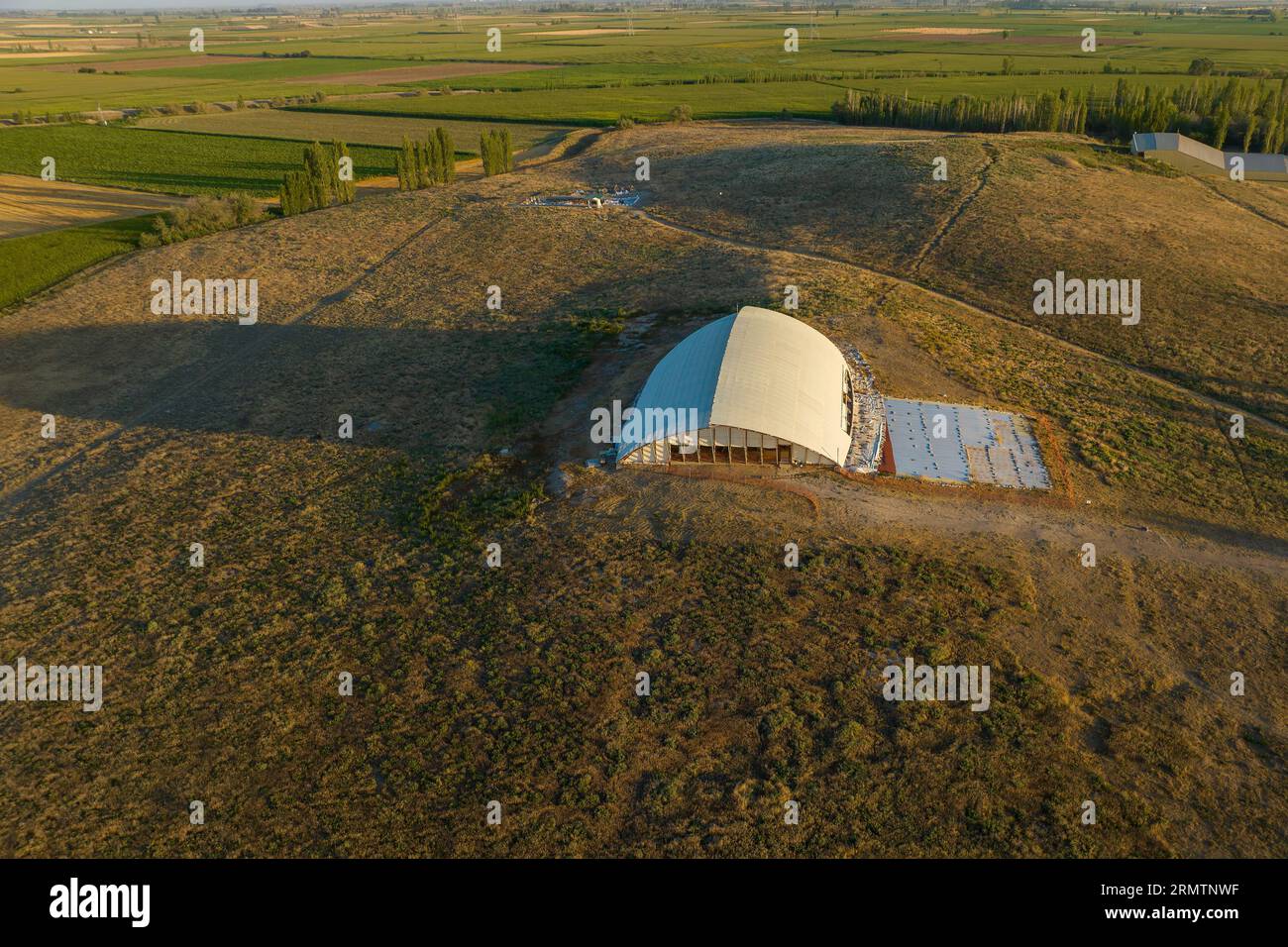 Catalhoyuk is oldest town in world with large Neolithic and ...