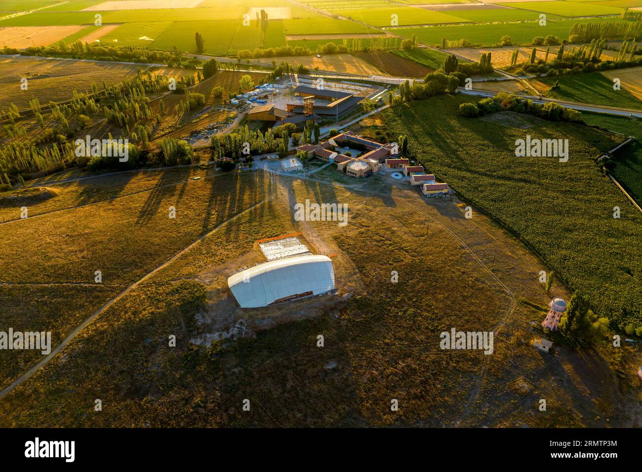 Catalhoyuk is oldest town in world with large Neolithic and ...