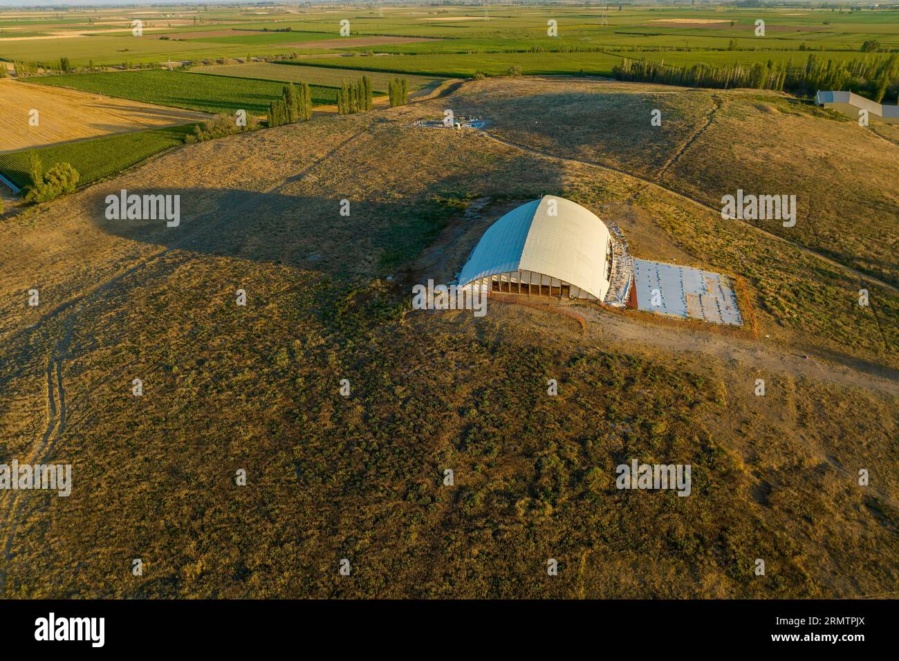 Catalhoyuk is oldest town in world with large Neolithic and ...