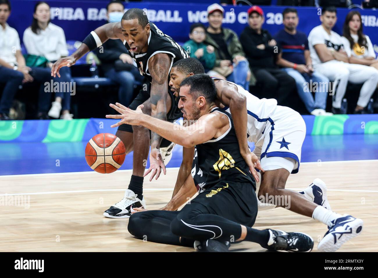 Manila, Philippines. 30th Aug, 2023. Rondae Hollis-Jefferson (Top) and ...