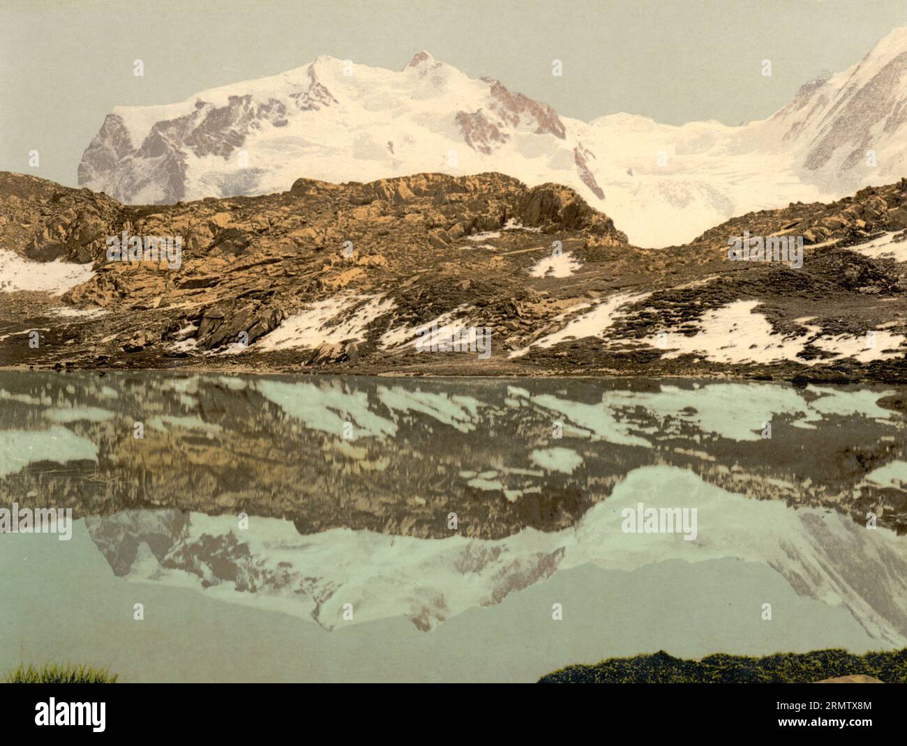 Riffelsee, Bergsee oberhalb von Zermatt und Monte Rosa, Gebirgsmassiv ...