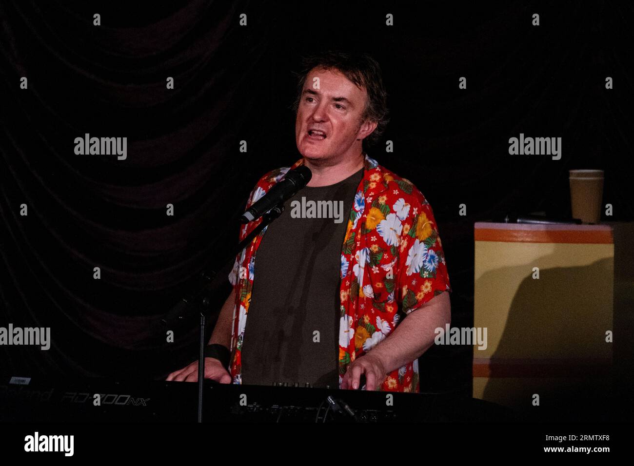 Comedian Dylan Moran plays the Babbling Tongues at Green Man Festival ...