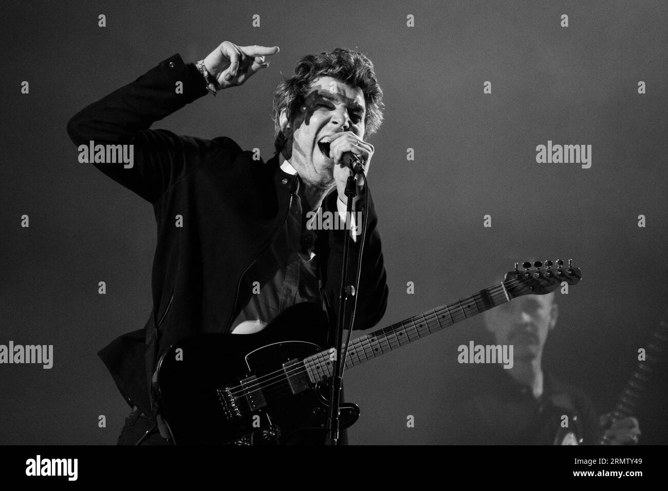 Hamilton Leithauser of The Walkmen on the Mountain Stage at Green Man ...