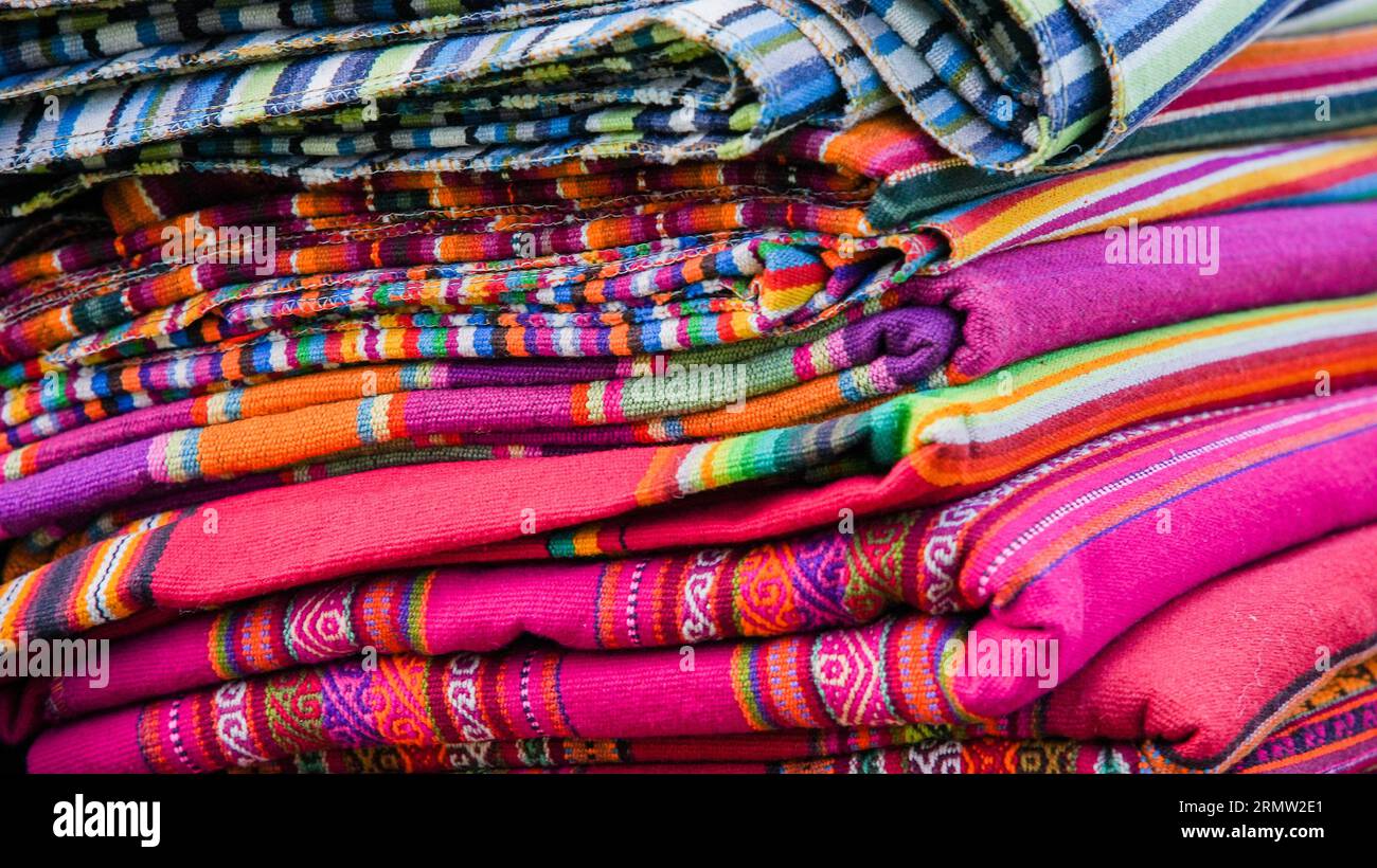 Colorful blankets hi-res stock photography and images - Alamy