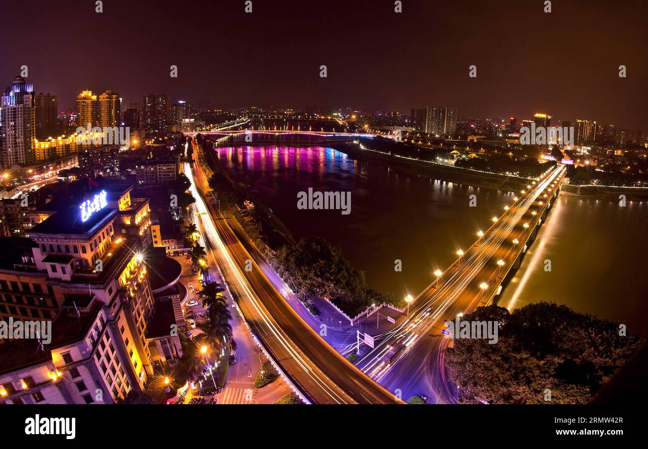 (141002) -- NANNING, Oct. 2, 2014 -- Photo taken on Sept. 30, 2014 ...