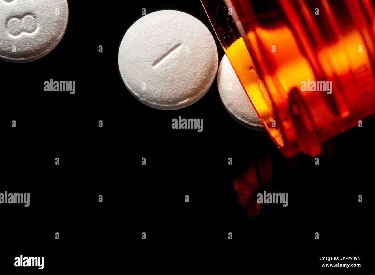 Dosage regimen hi-res stock photography and images - Alamy