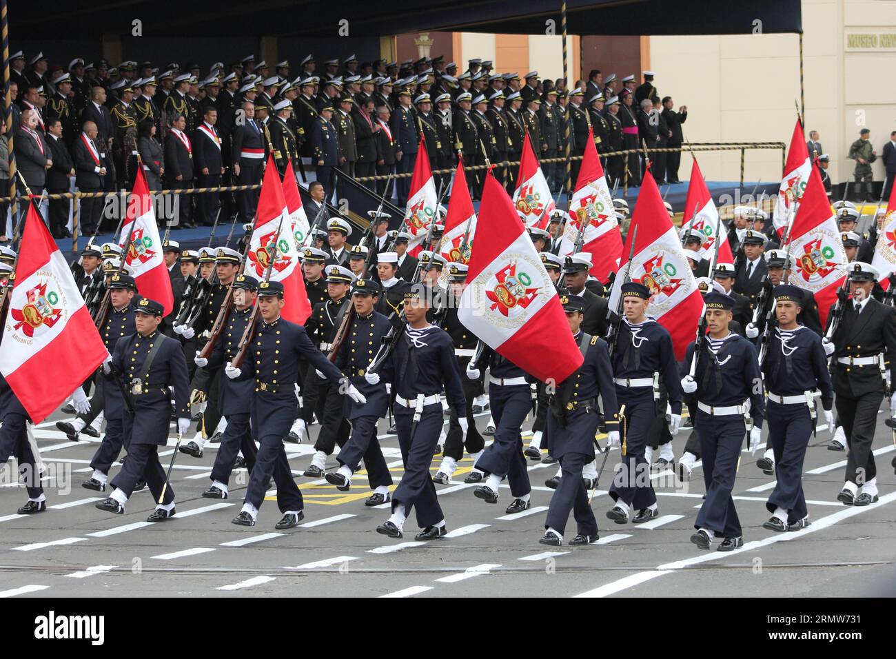 (141009) -- CALLAO, Oct. 8, 2014 -- Peruvian navy soldiers parade ...