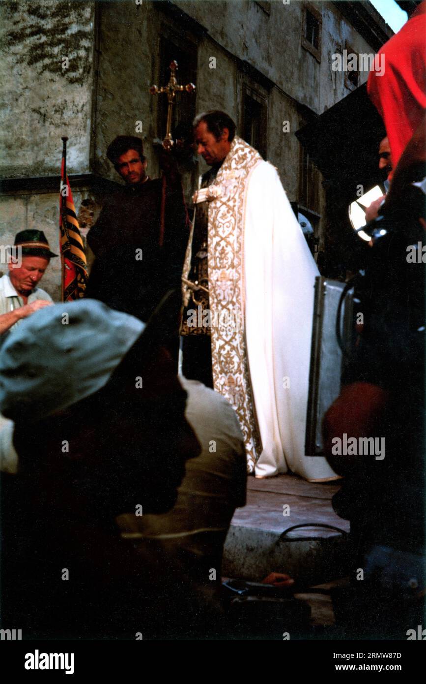 REX HARRISON on set location candid in costume as Pope Julius II with ...