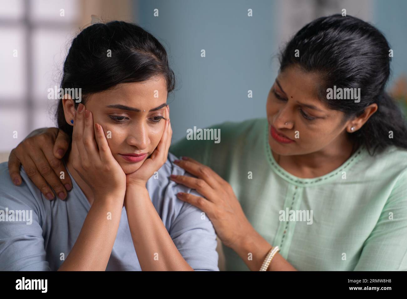 Indian mother daughter unhappy hi-res stock photography and images - Alamy