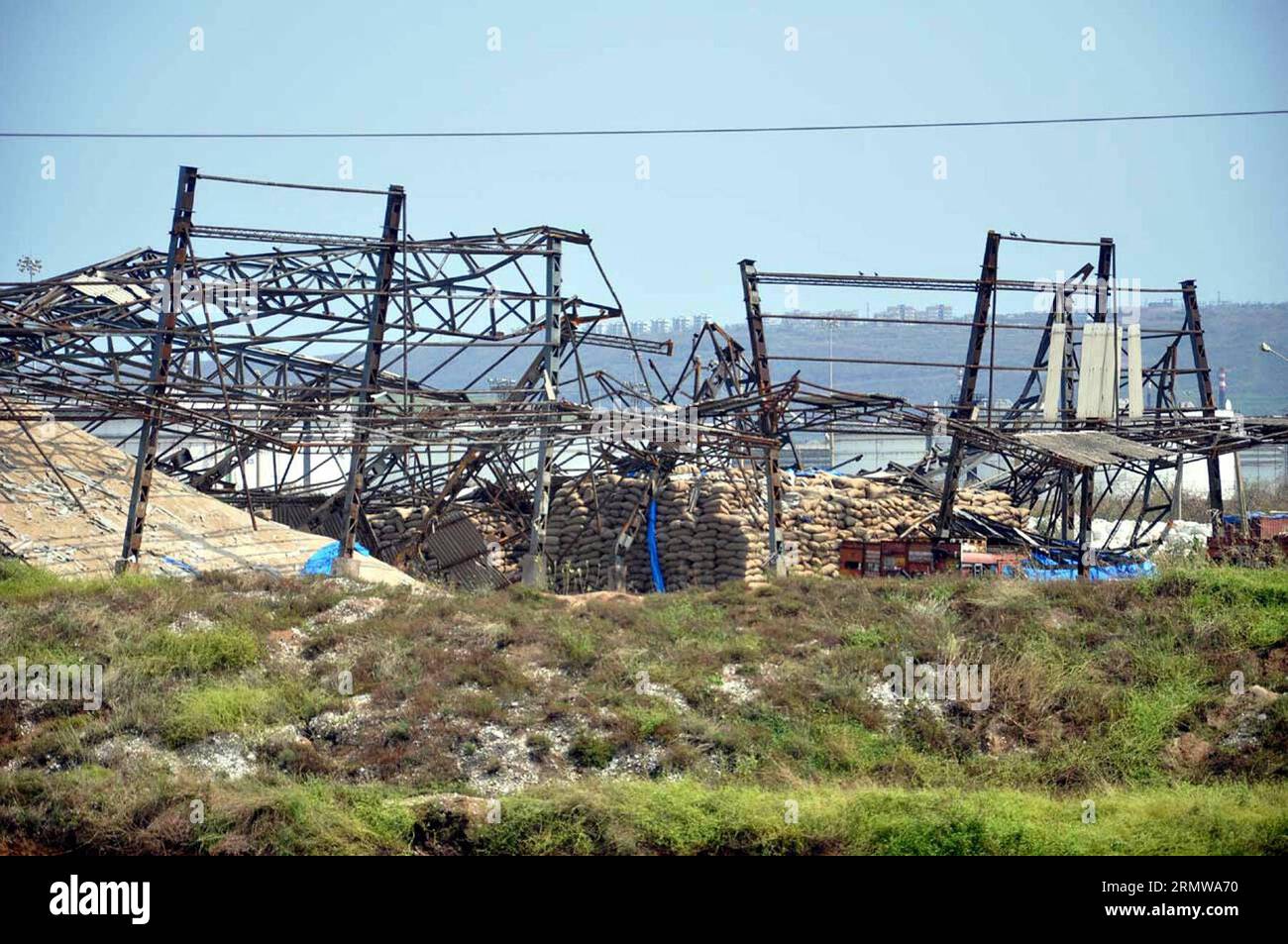 Hudhud cyclone hi-res stock photography and images - Alamy
