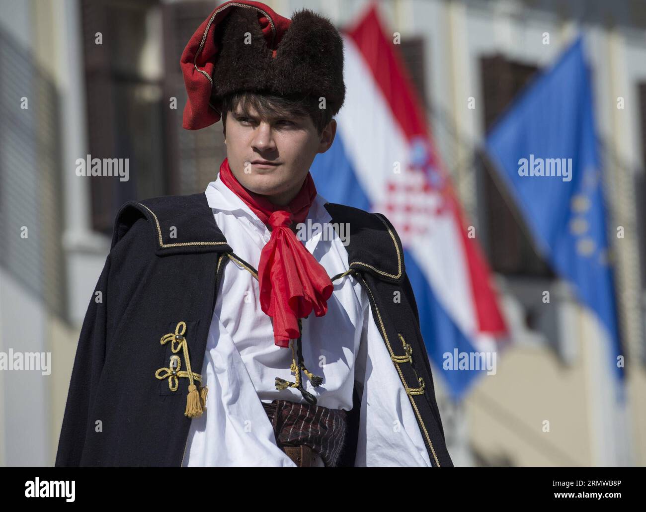 Soldiers of the Guard of Honour of the Cravat Regiment take part in the ...