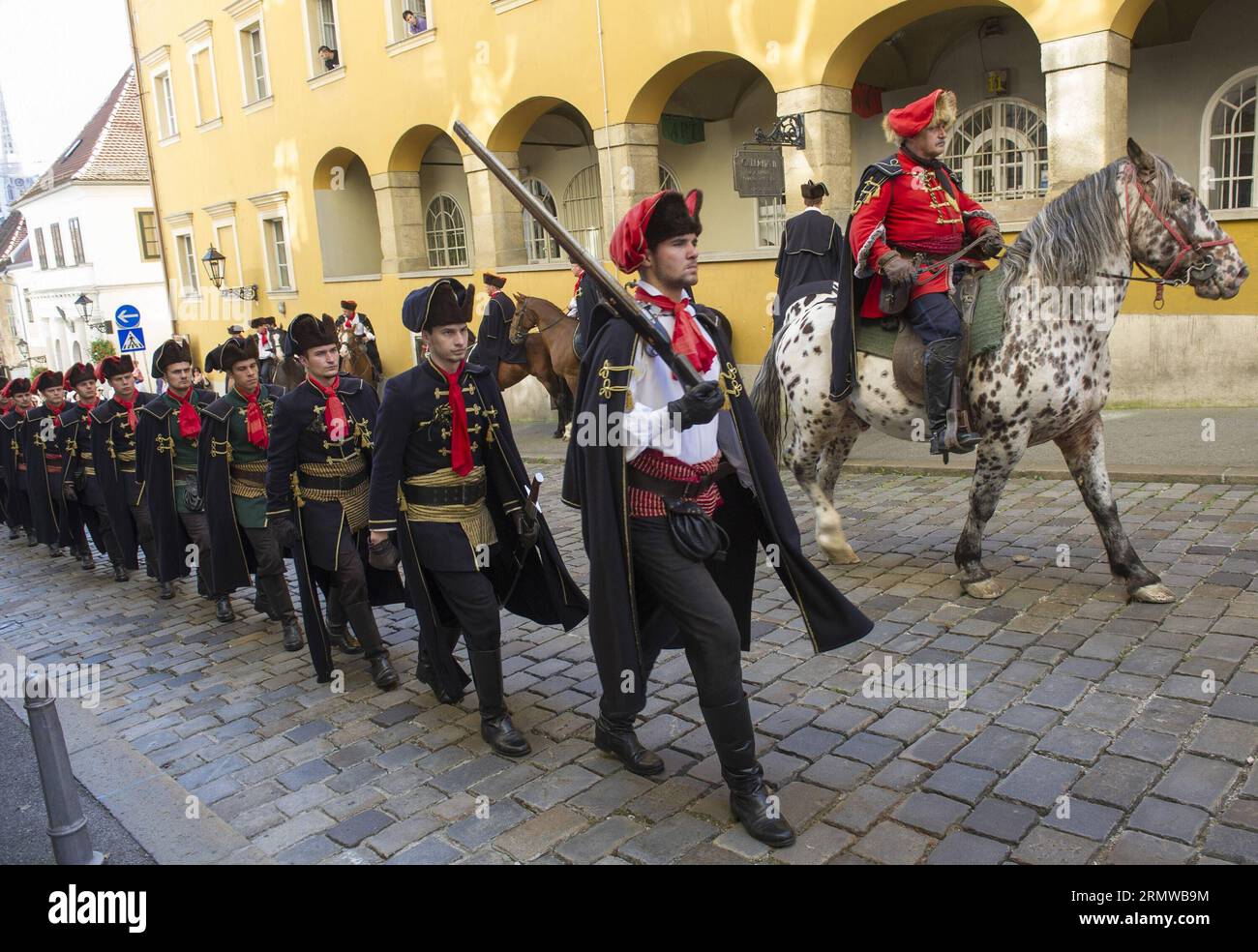 Soldiers of the Guard of Honour of the Cravat Regiment take part in the ...