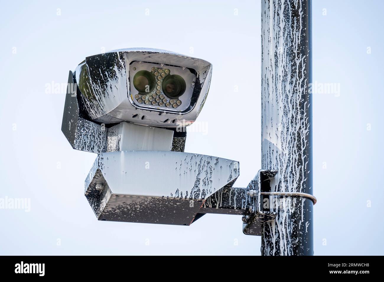 Ulez ultra low emission zone camera hi-res stock photography and images ...