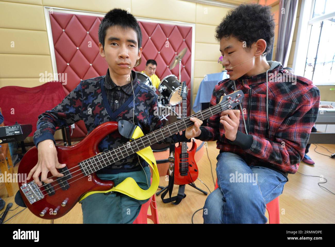 The tacit understanding hi-res stock photography and images - Alamy