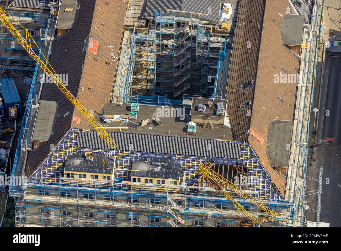Town hall redevelopment with construction site hi-res stock photography ...
