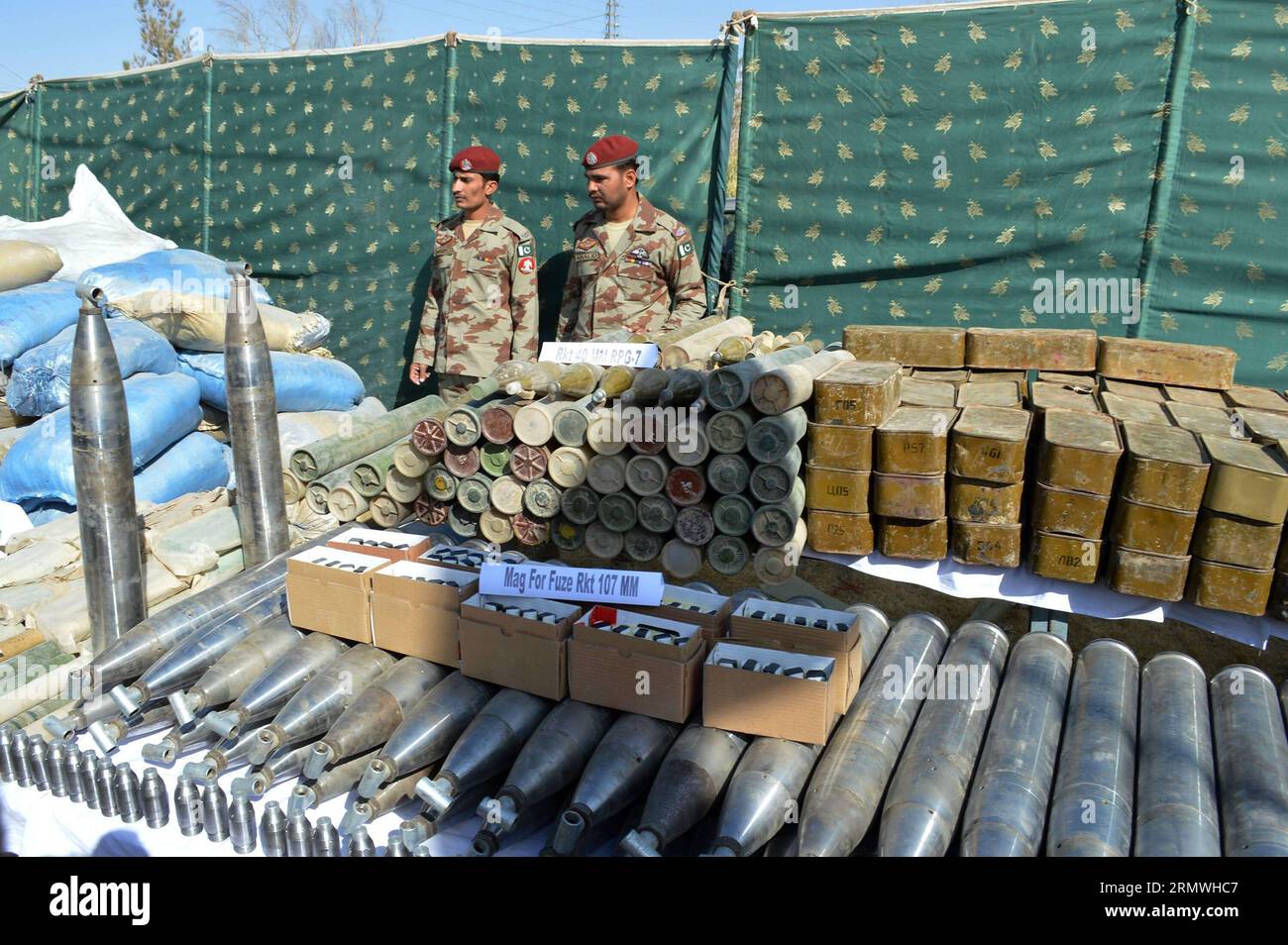 (141030) -- QUETTA, Oct. 30, 2014 -- Pakistani paramilitary Frontier ...