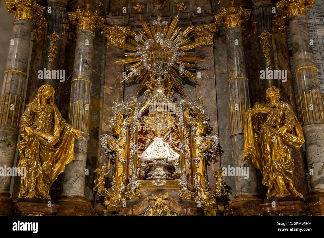 The Infant Jesus of Prague in Church of Our Lady Victorious, Prague ...