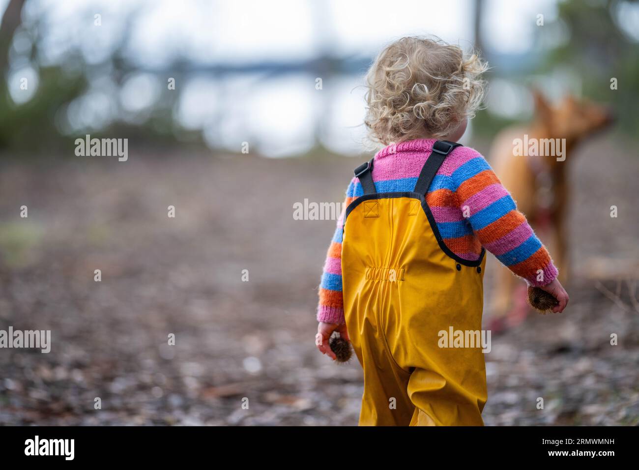 Children running wild outdoors hi-res stock photography and images - Alamy