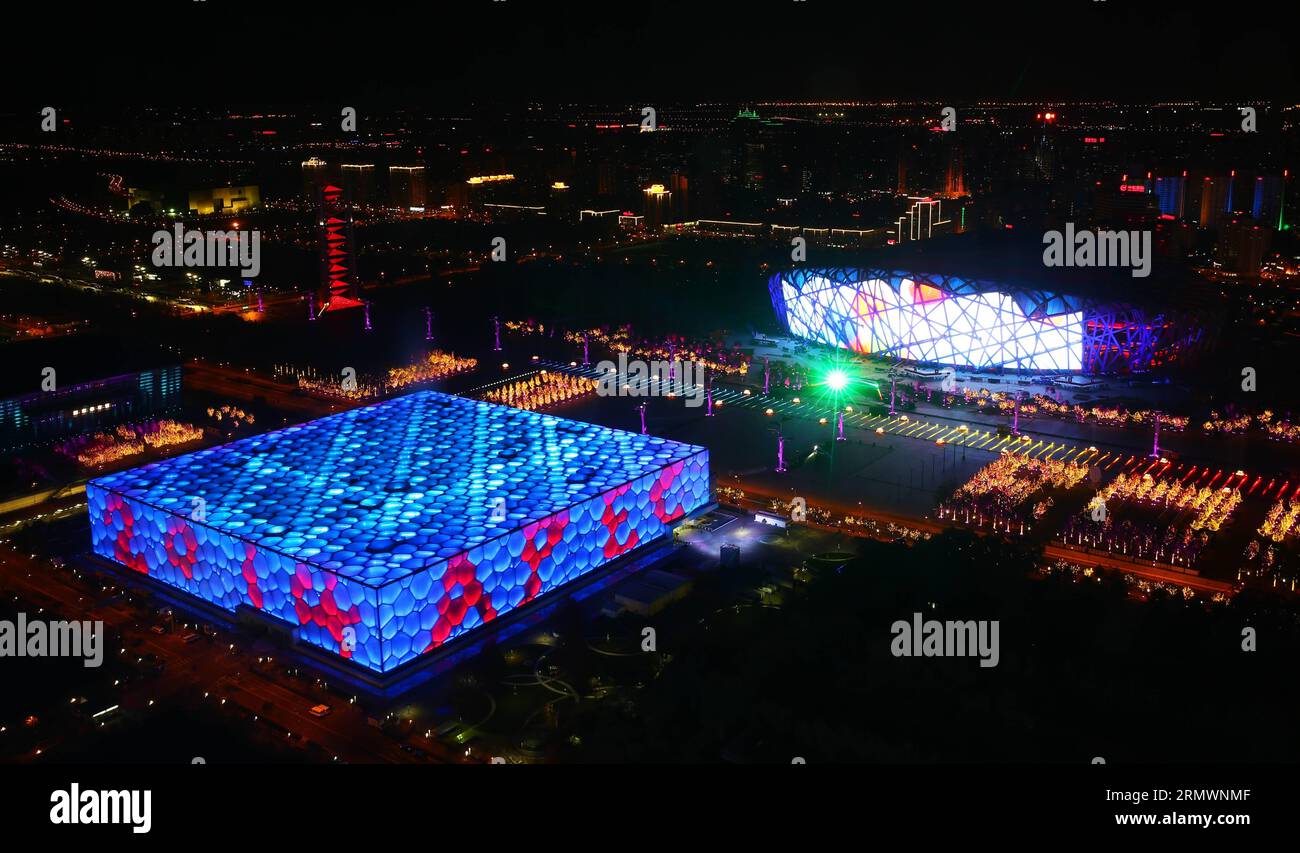 Hdt cube hi-res stock photography and images - Alamy