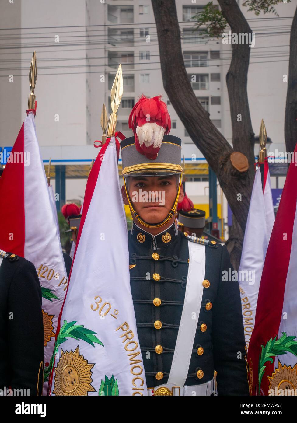 Soldiers in uniform in parade lima hi-res stock photography and images ...