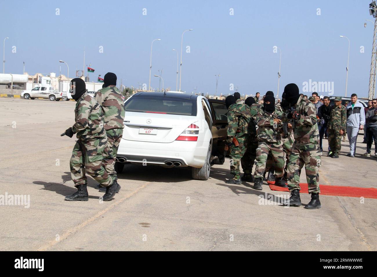 (141112) -- TRIPOLI, Nov. 12, 2014 -- Libyan soldiers demonstrate their ...