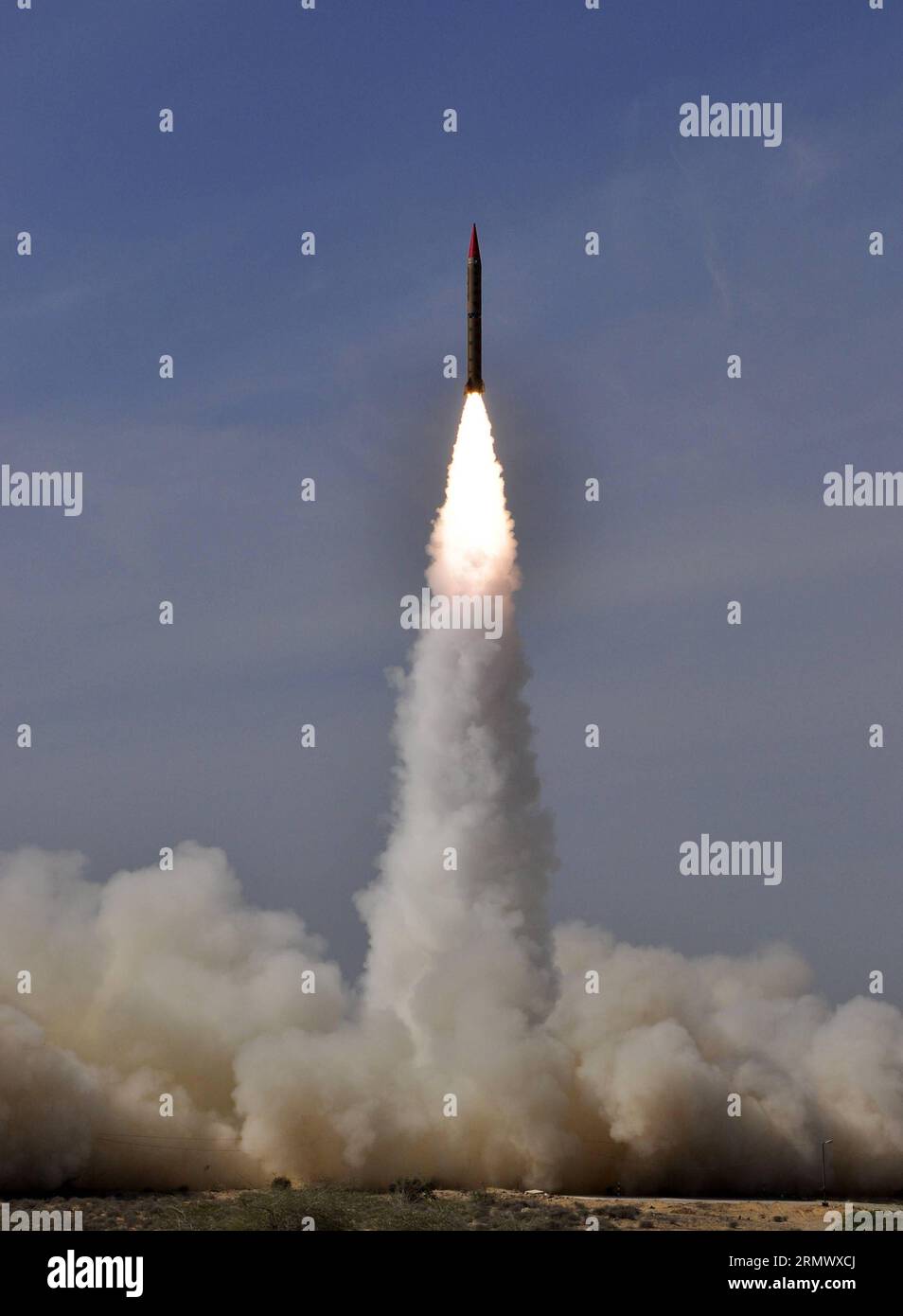Pakistan nuclear missile hi-res stock photography and images - Alamy