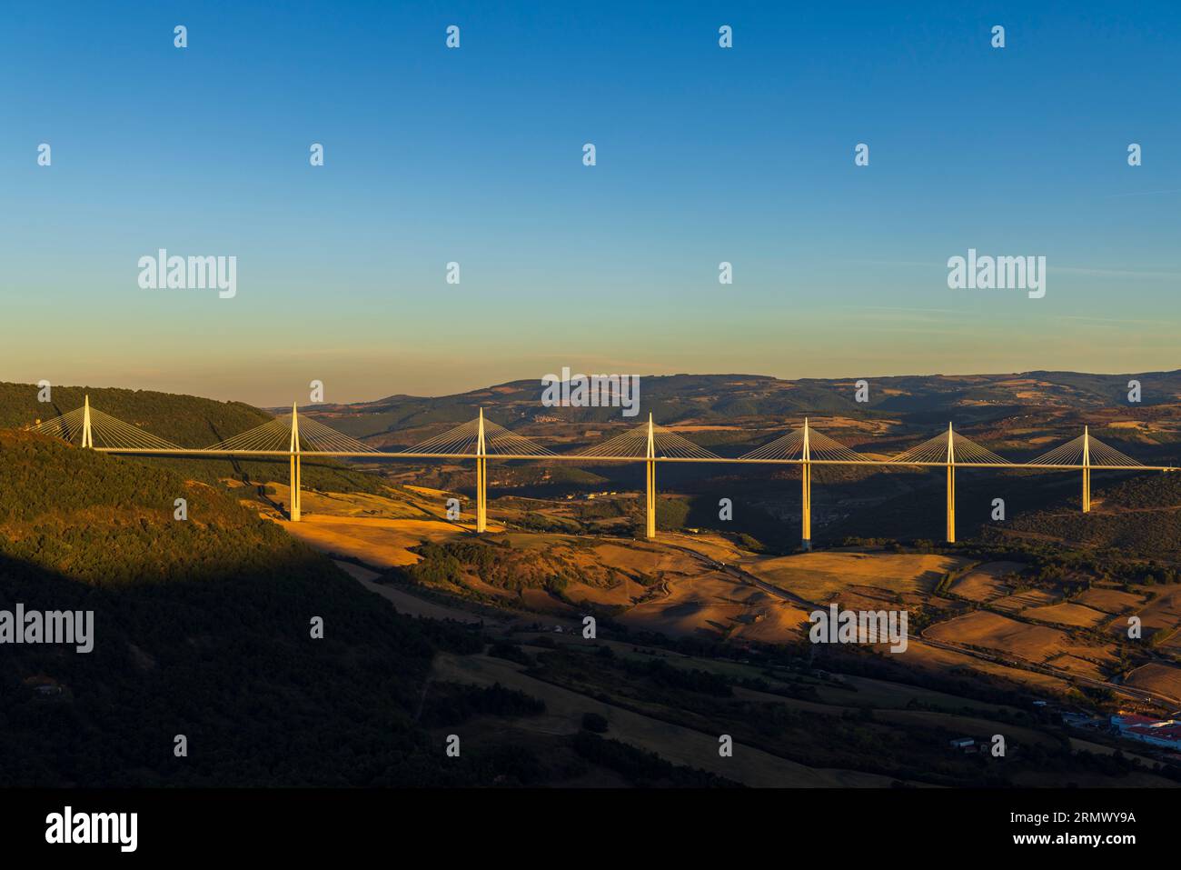 Cable stayed road bridge across valley of river tarn hi-res stock ...