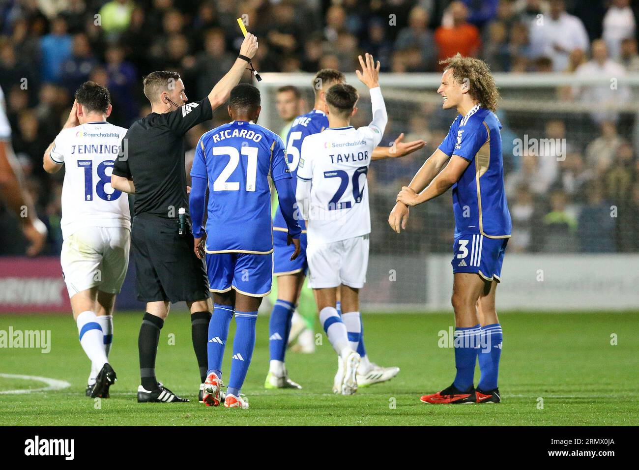 Ben toner referee hi-res stock photography and images - Alamy