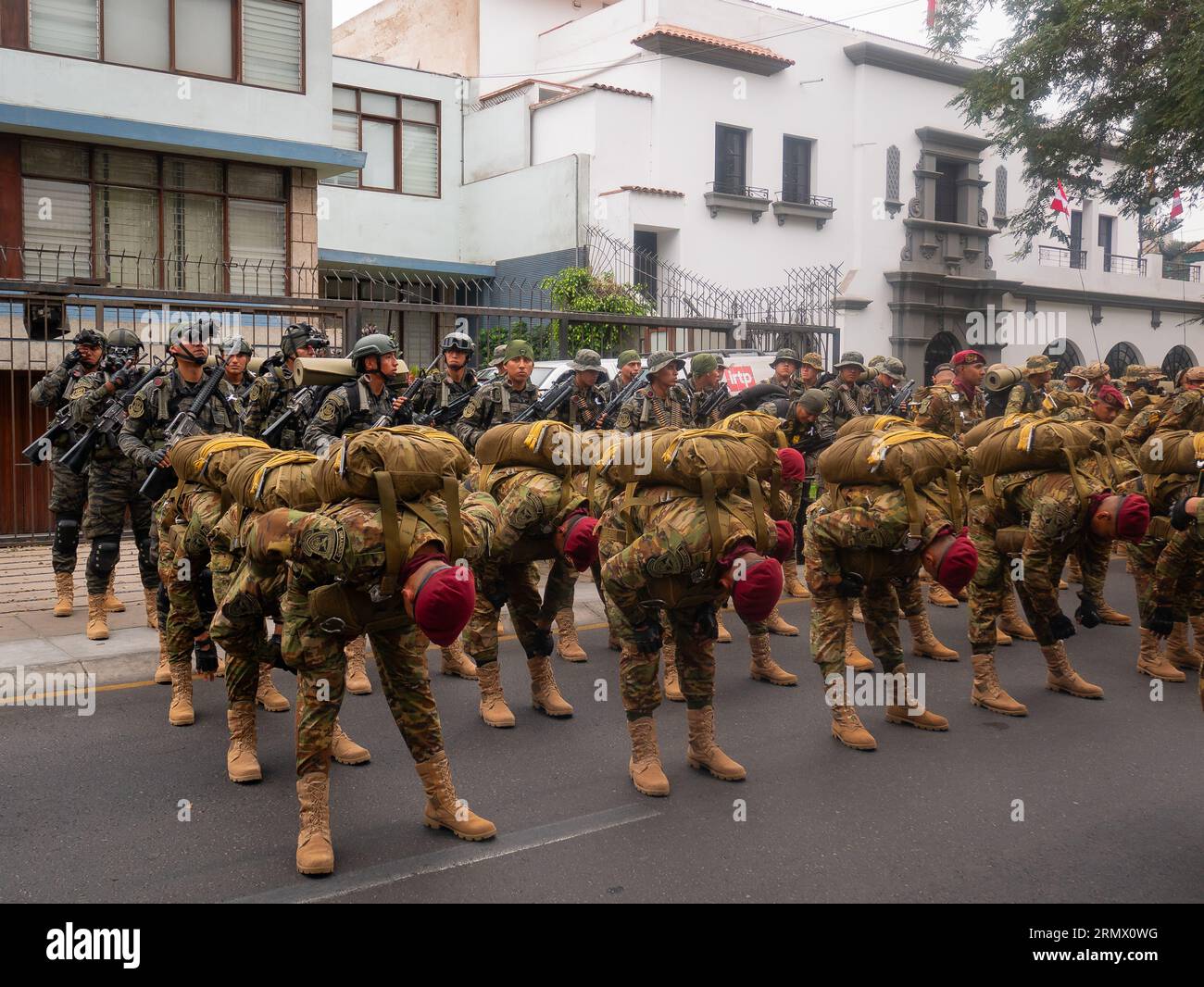 Militar parade peru hi-res stock photography and images - Alamy