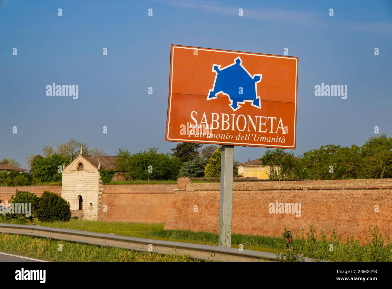 The walls of Sabbioneta, UNESCO World Heritage site, Lombardy, Italy ...