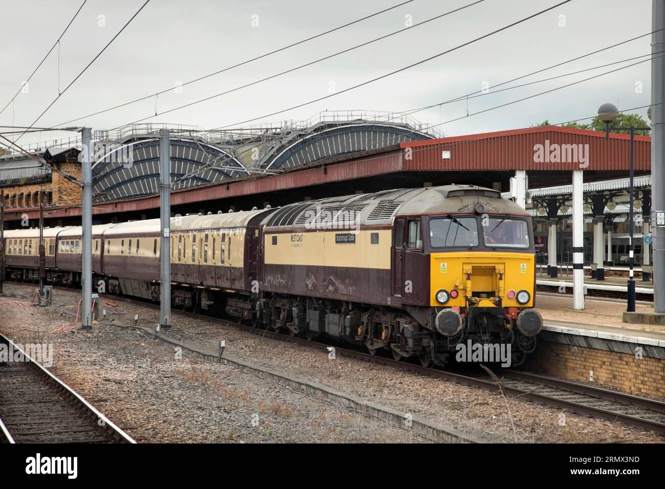 Class 57 diesel locomotive hi-res stock photography and images - Alamy