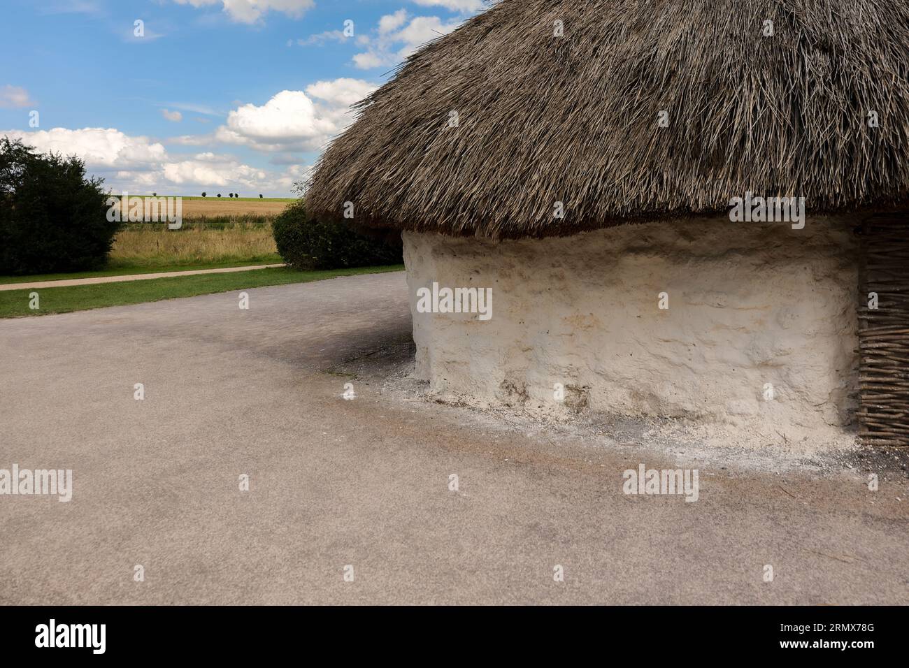 Stonehenge neolithic houses hi-res stock photography and images - Alamy