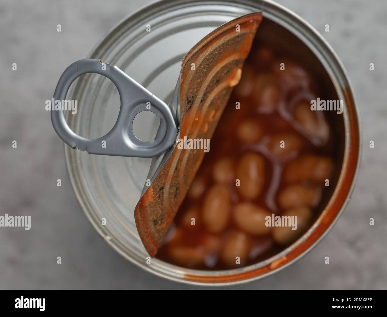 half opened can with ring pull, with baked beans in tomato sauce Stock ...