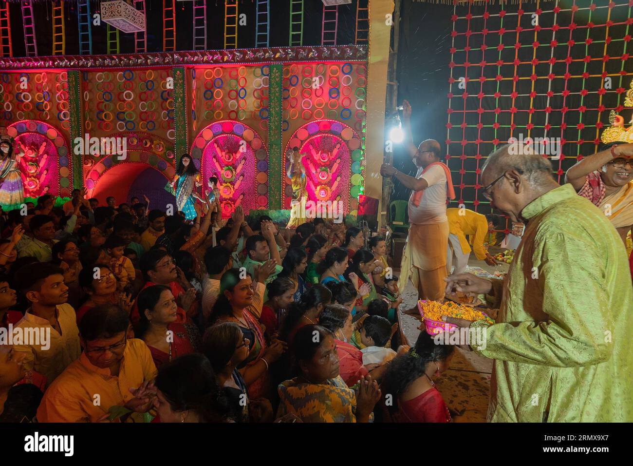 Purohit hi-res stock photography and images - Alamy