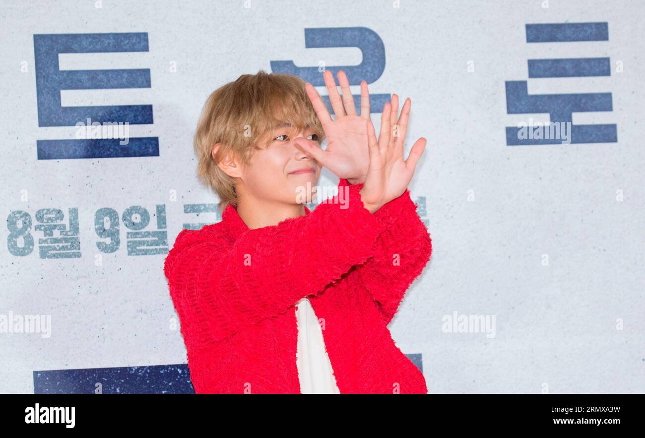 V (BTS), Aug 8, 2023 : Singer V of BTS poses at a photo call before the ...