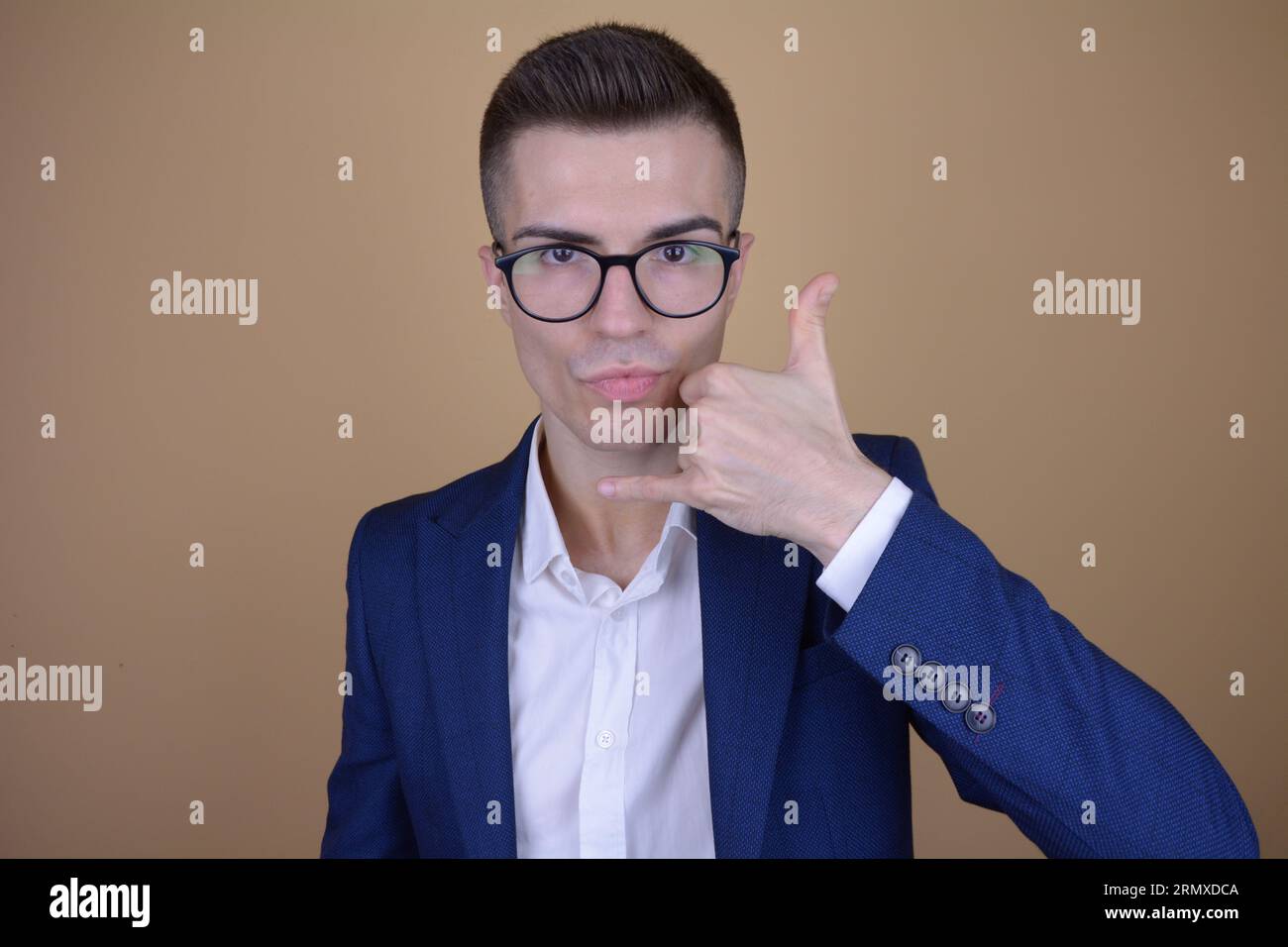 Nonverbal communication hi-res stock photography and images - Alamy