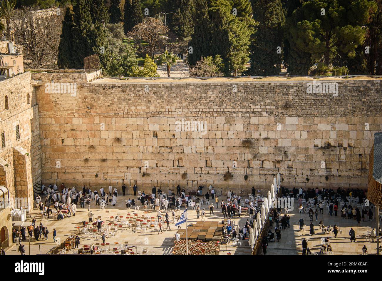 Sprawling courtyard hi-res stock photography and images - Alamy