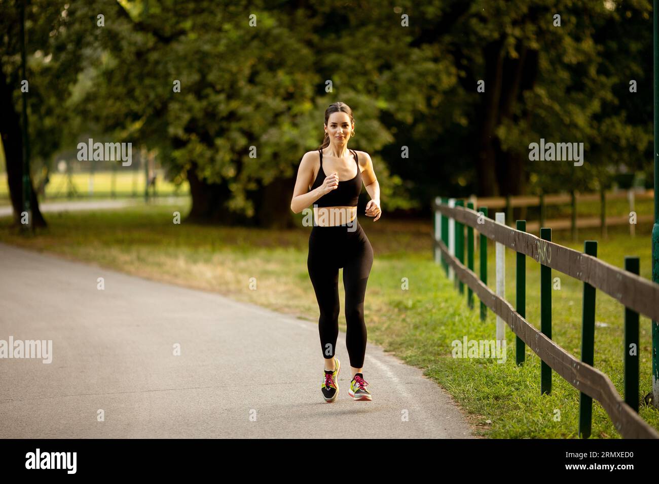 Attractive woman running on hi-res stock photography and images - Alamy